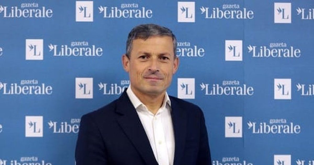 Nga Fitim ZEKTHI: Paralelizmi me Maduron ndihmon vetëm kryeministrin ...