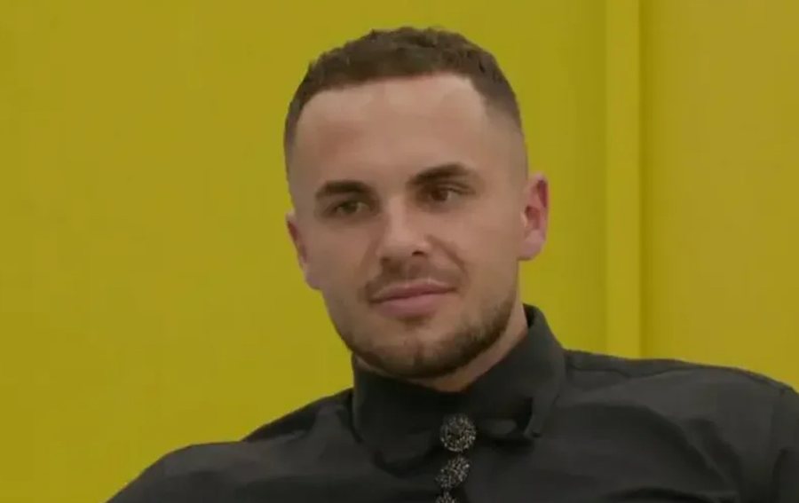 Stine vendos të lërë shtëpinë e Big Brother. Një tjetër banor zbulon ...