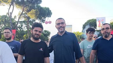 Flamur Noka: Protesta nga mercenarët Soros kundër Trump, ja ...