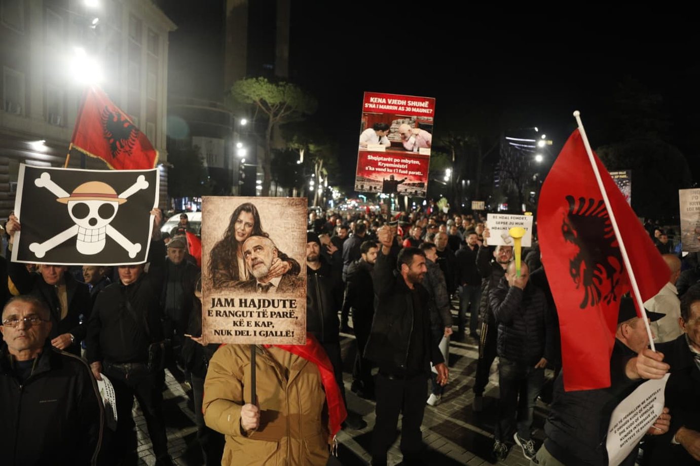 Spicy banners/ Protest in front of the Prime Minister's Office, Lapaj ...