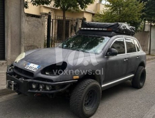 Exclusive: New photo of the "Fox Man" who killed and disappeared his ...