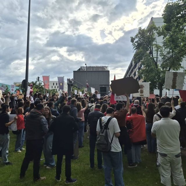 "Shqipëria nuk shitet" - Protesta masive edhe në Londër, Berlin e Mynih