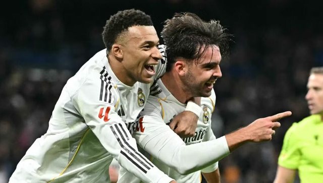 Real Madrid rikthehet te fitorja, Arbeloa shijon suksesin e parë